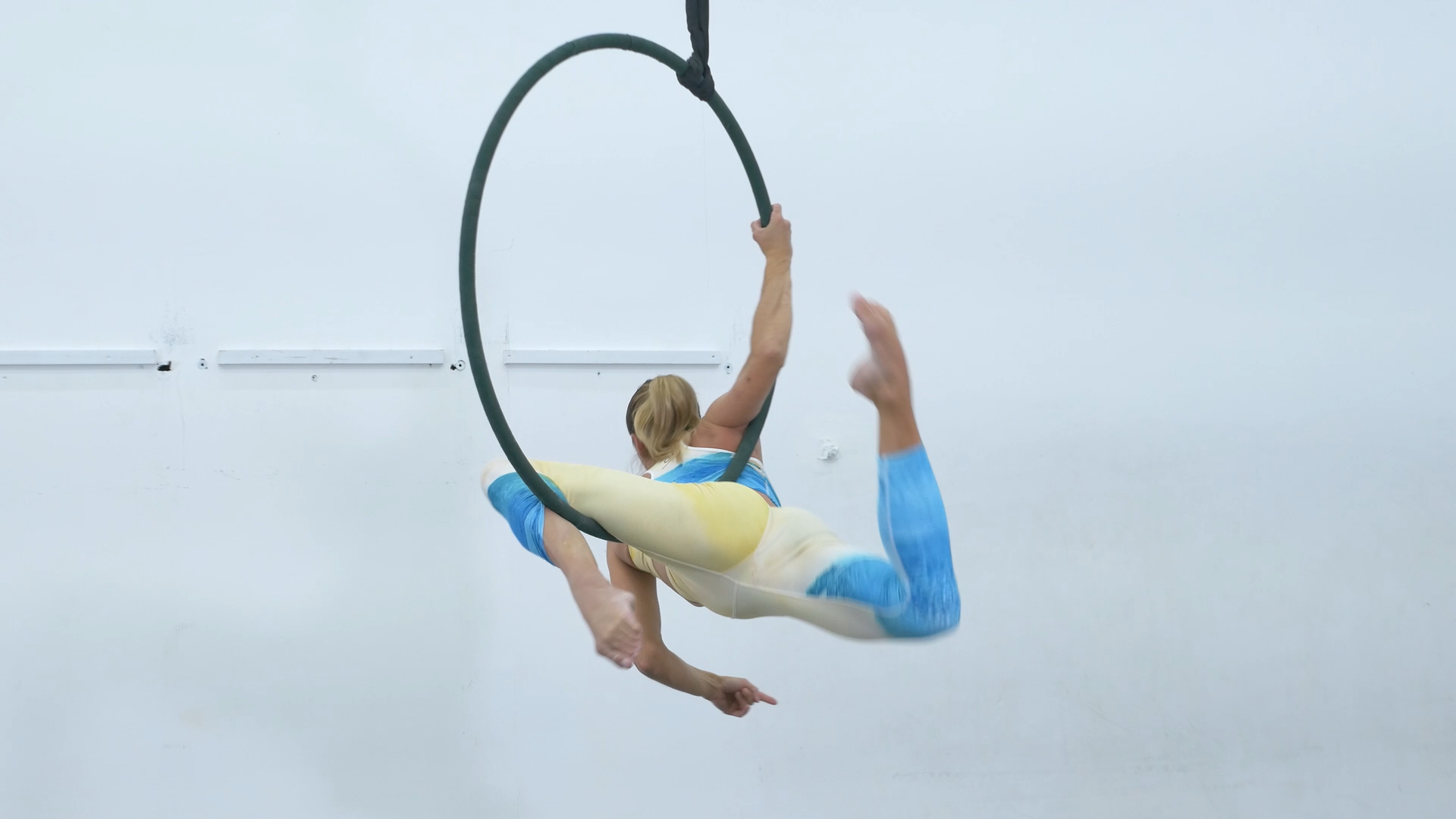 Lyra/Aerial Hoop - Advanced - Grounded In Flight