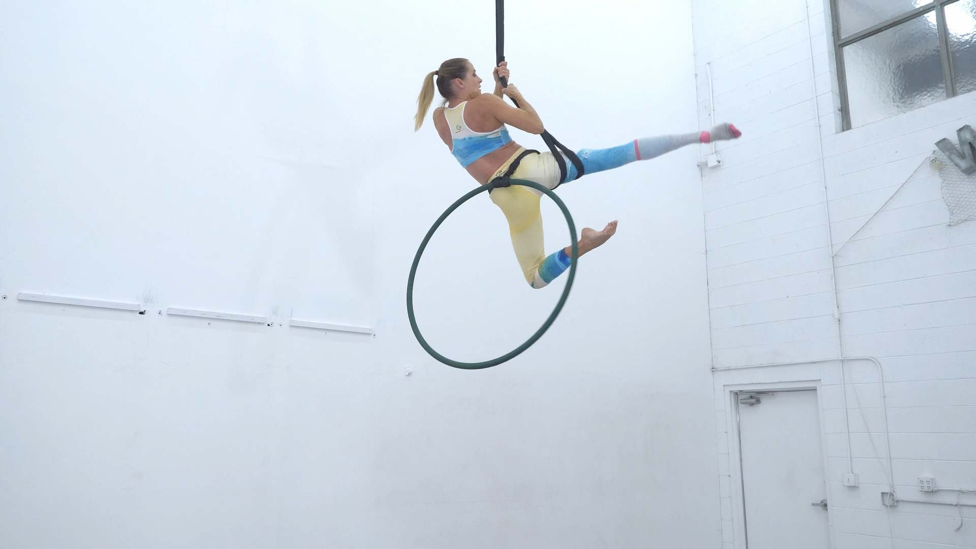 Lyra/Aerial Hoop - Advanced - Grounded In Flight